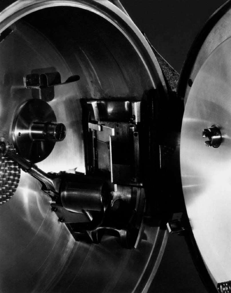 formalist photographyArt Blart _ art and cultural memory archive