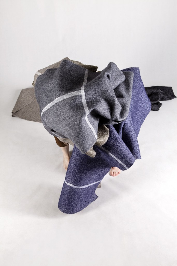 Review: ‘Anne Ferran: Box of Birds’ at Stills Gallery, Sydney – Art ...