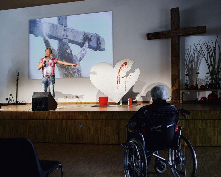 Christian Lutz In Jesus’ NameArt Blart _ art and cultural memory archive