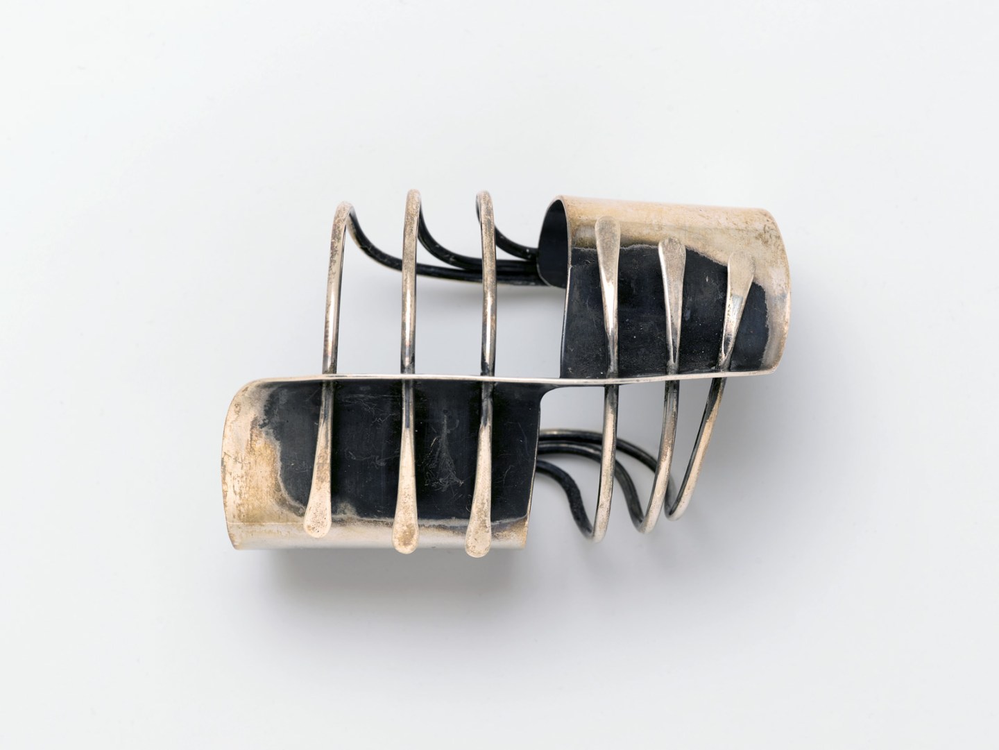 'From the Village to Vogue: The Modernist Jewelry of Art Smith'