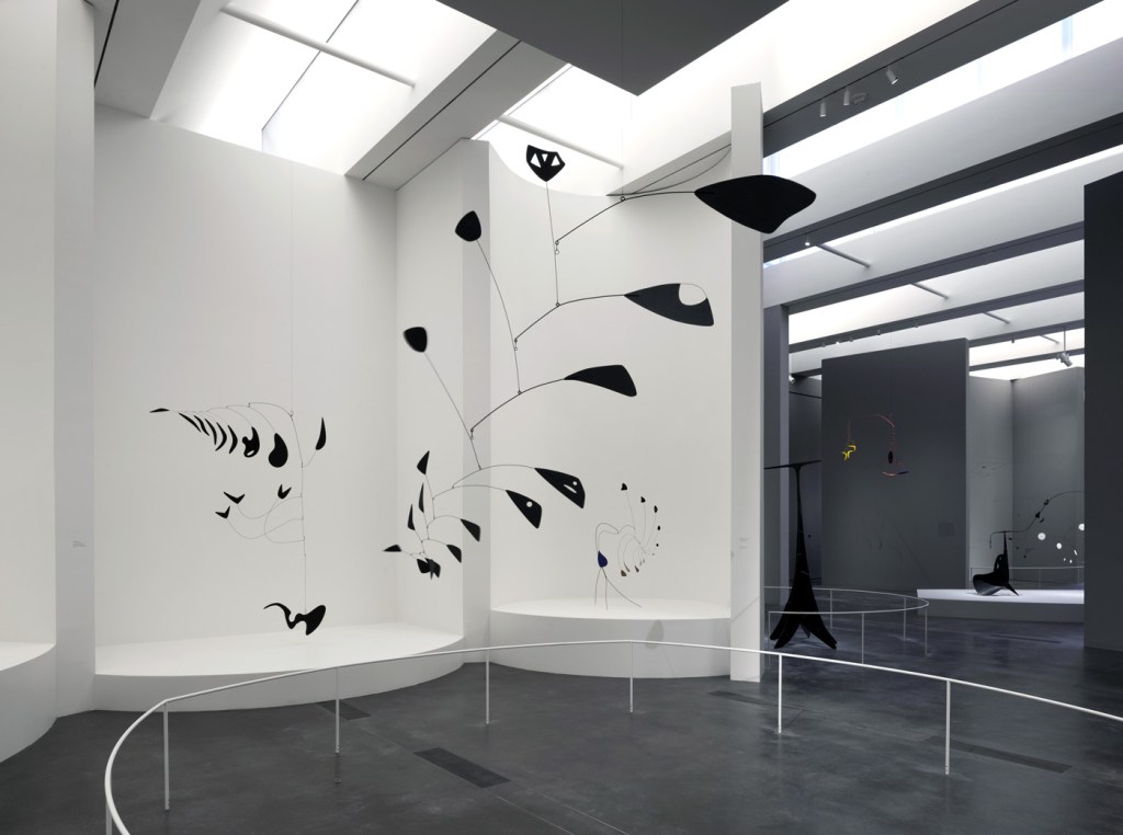 Alexander Calder Blue FeatherArt Blart _ art and cultural memory archive