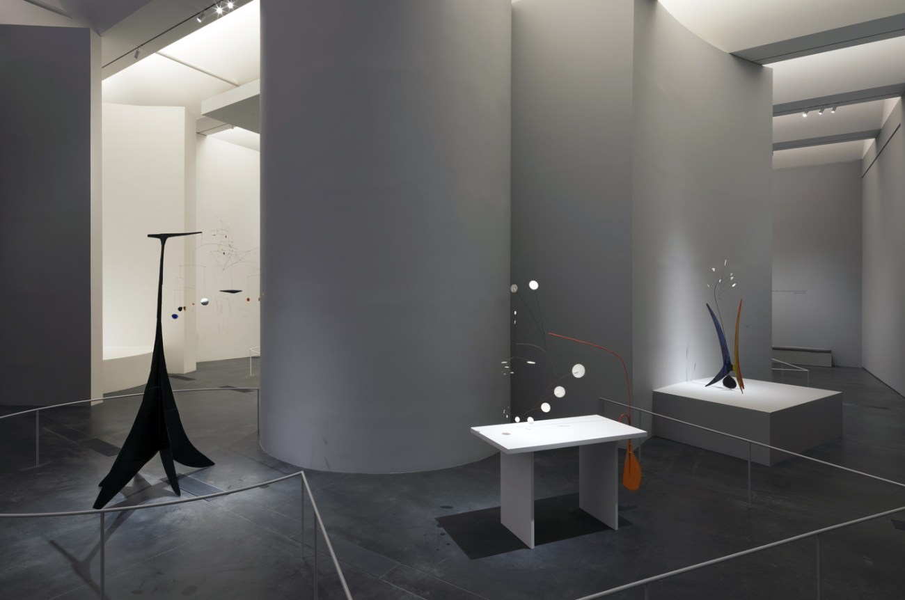 Alexander Calder Blue FeatherArt Blart _ art and cultural memory archive