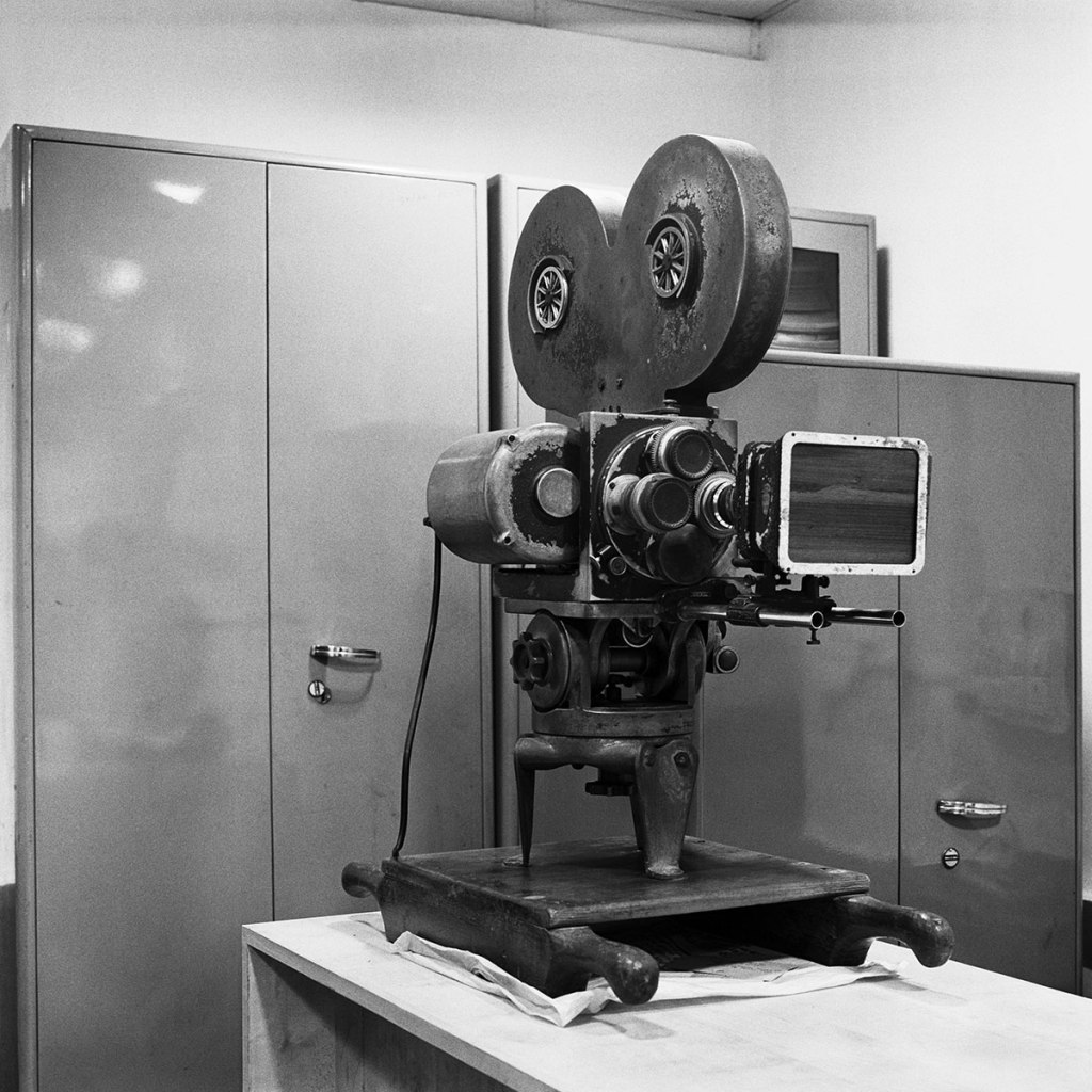 photography installationArt Blart _ art and cultural memory archive