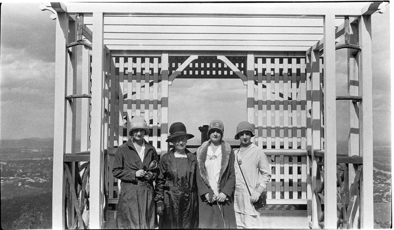 Exhibition: ‘The view from here: The photographic world of Alfred ...