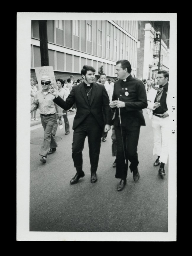 Reverend Troy Perry – Art Blart _ art and cultural memory archive