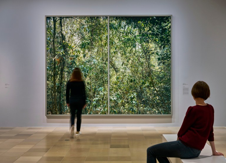 Thomas Struth Louvre 3 ParisArt Blart _ art and cultural memory archive