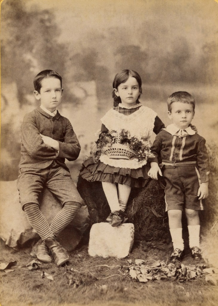 Exhibition: ‘Sit. Pose. Snap. Brisbane Portrait Photography 1850-1950 ...