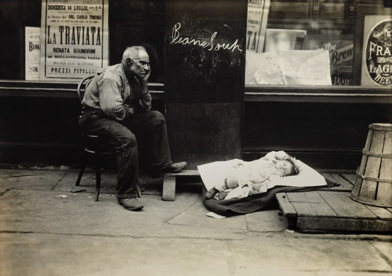 Photographs: “Climbing into immortality” on the work of Lewis W. Hine ...