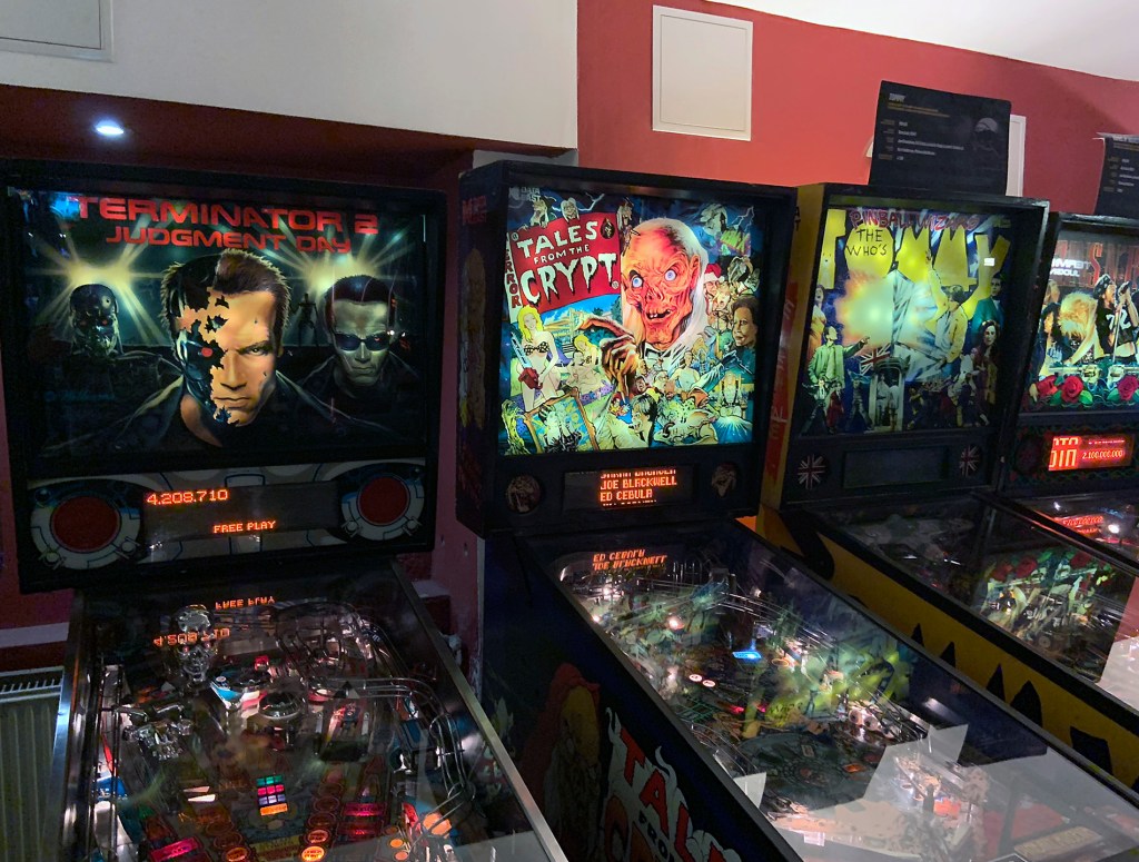 European art research tour: Pinball art at the Flippermúzeum ...