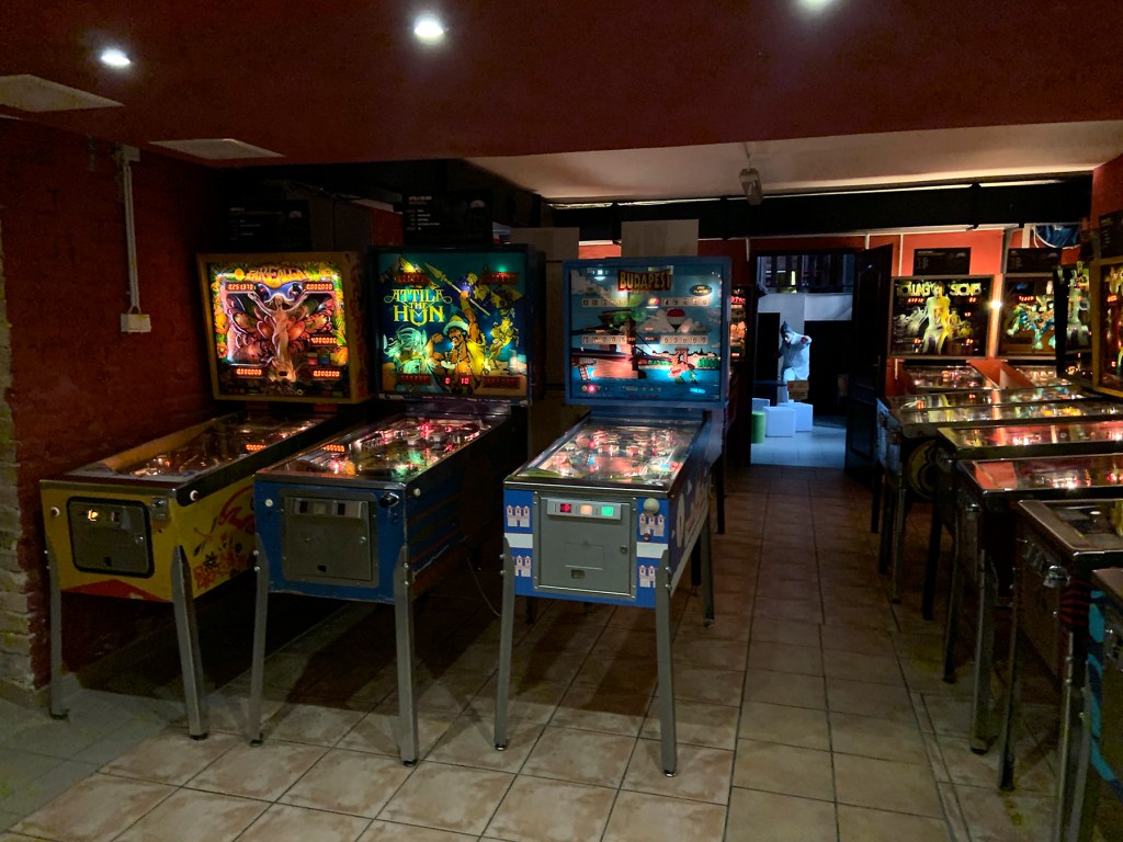 European art research tour: Pinball art at the Flippermúzeum ...