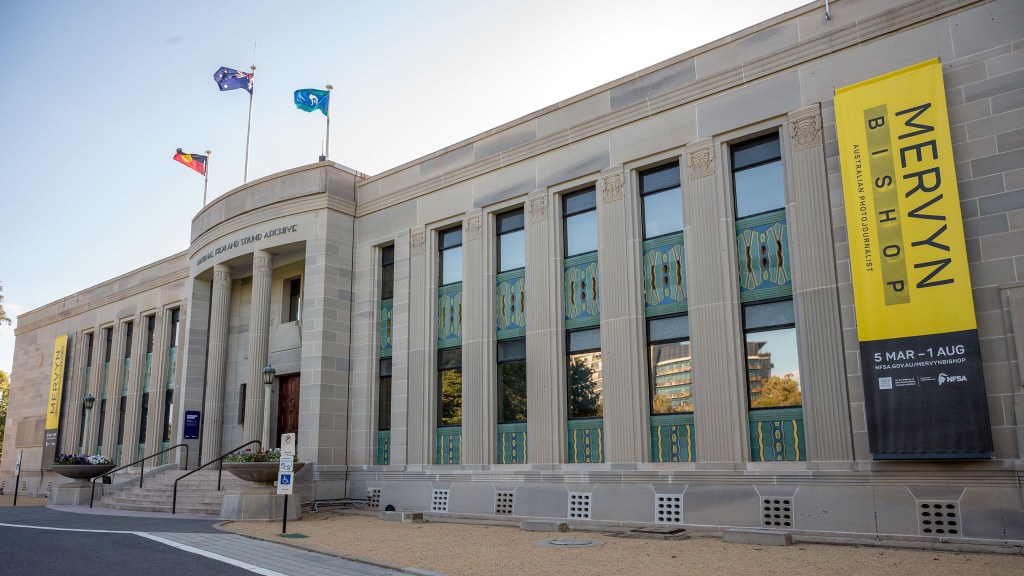 Text/Exhibition: ‘Mervyn Bishop: Australian Photojournalist’ at the ...