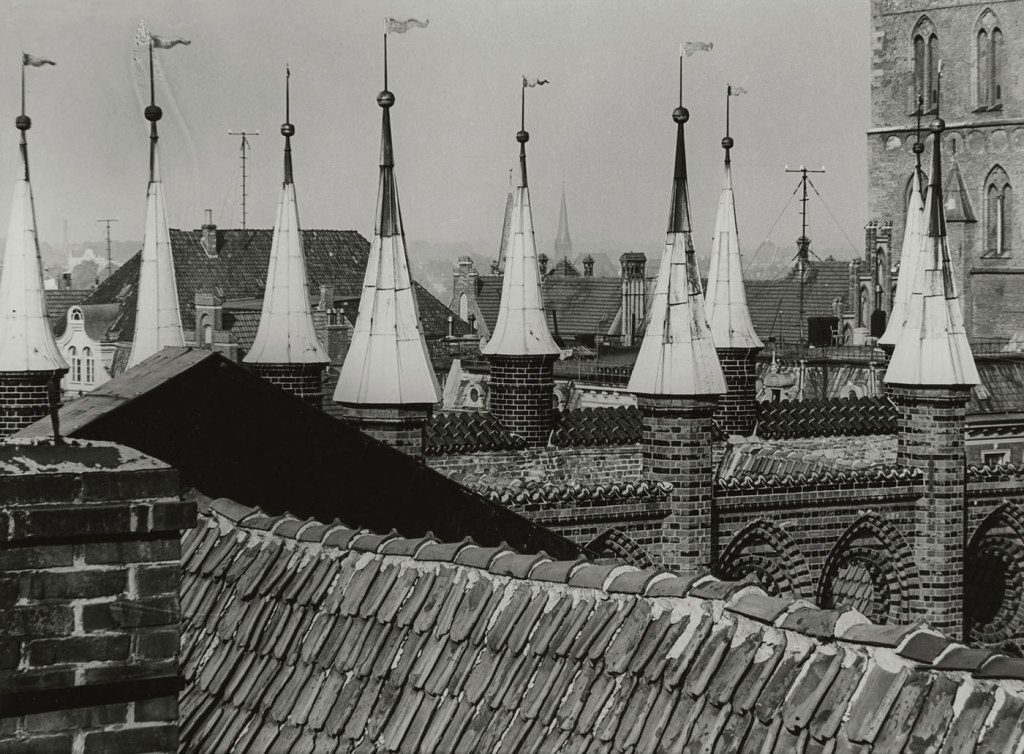 'Hildegard Heise: Photographer' Museum fur Kunst und Gewerbe Hamburg