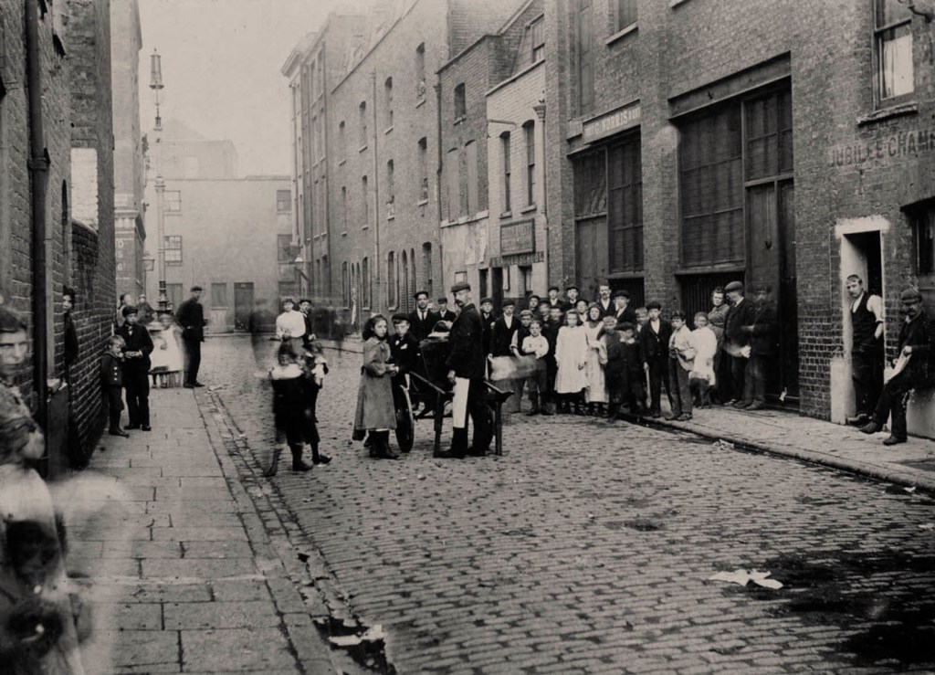 'Conditions of Living: Home and Homelessness in London's East End' at ...