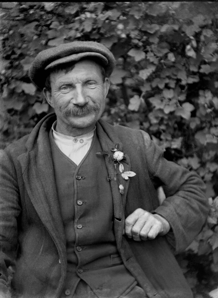 'Golden Valley Faces: The photographs of Richard Jenkins' at Café ...