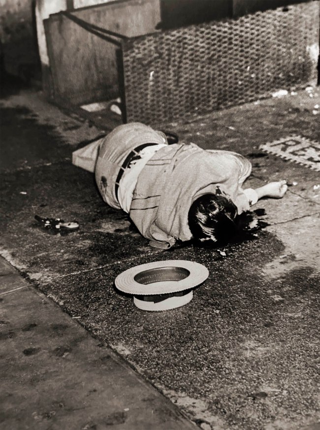 Weegee the Famous – Art Blart _ art and cultural memory archive