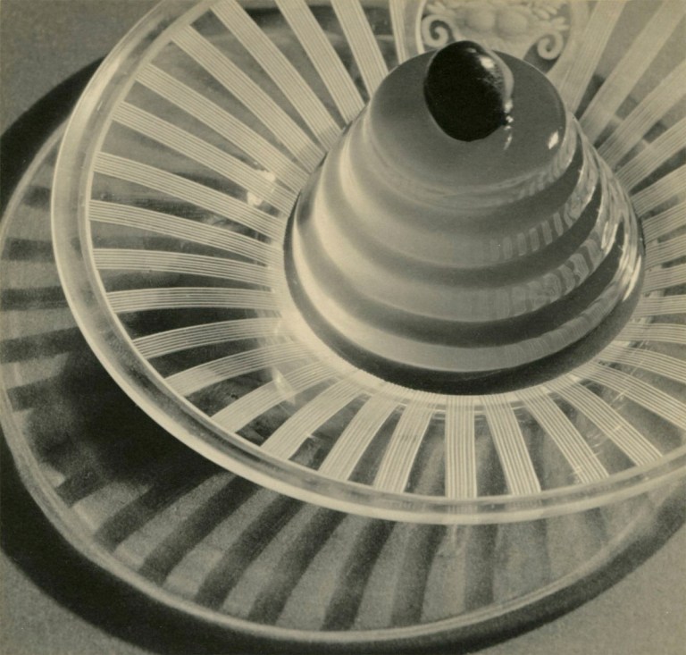 'Paul Outerbridge: Photographs' at Fahey/Klein Gallery, Los Angeles